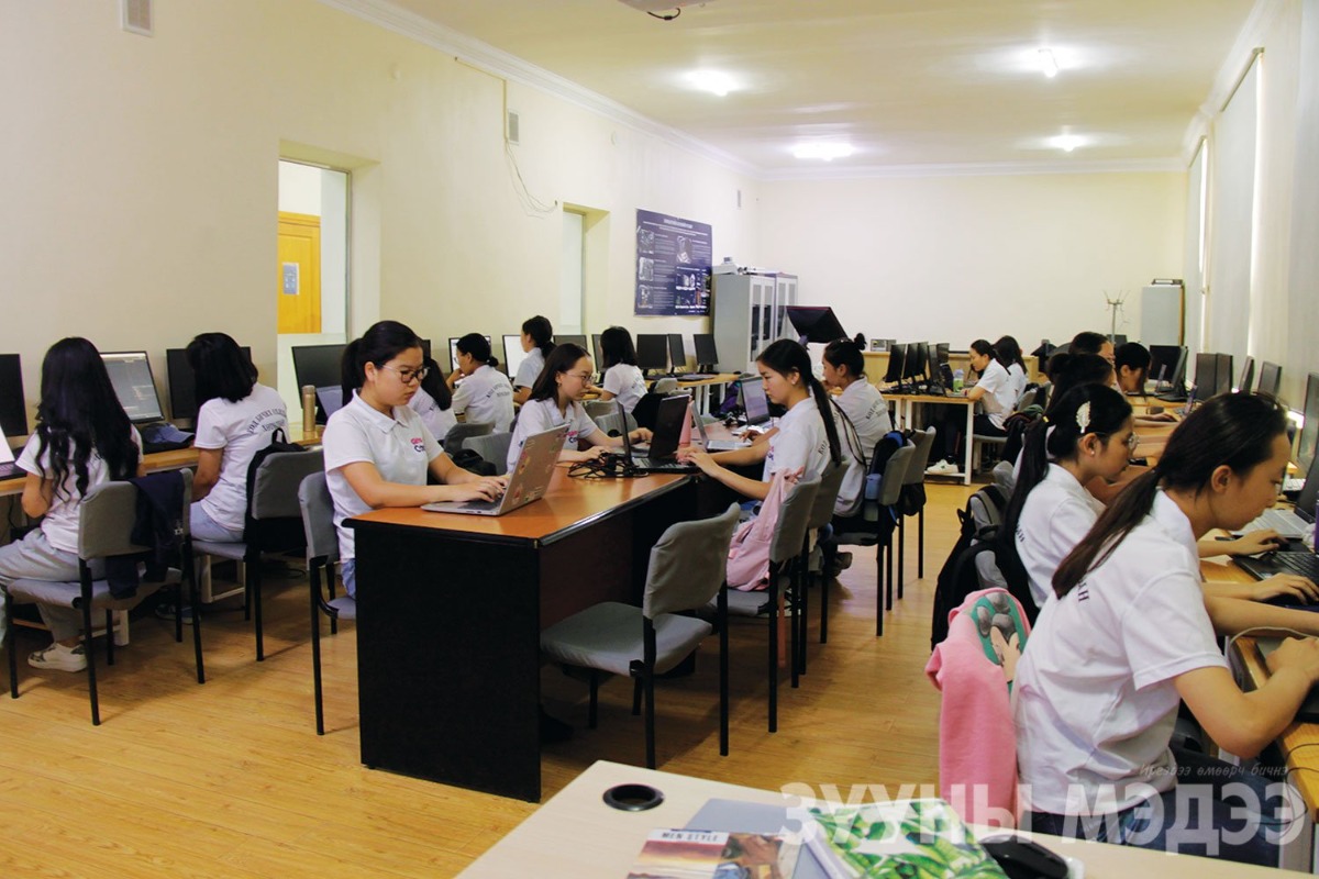 Girls Breaking Barriers in IT